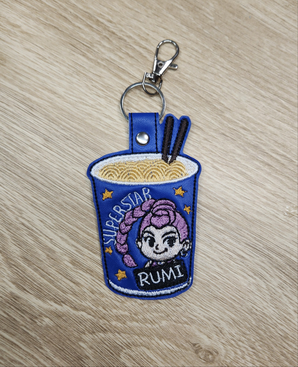 K pop girl group ramen bag charms/ key rings – Made by Erillant