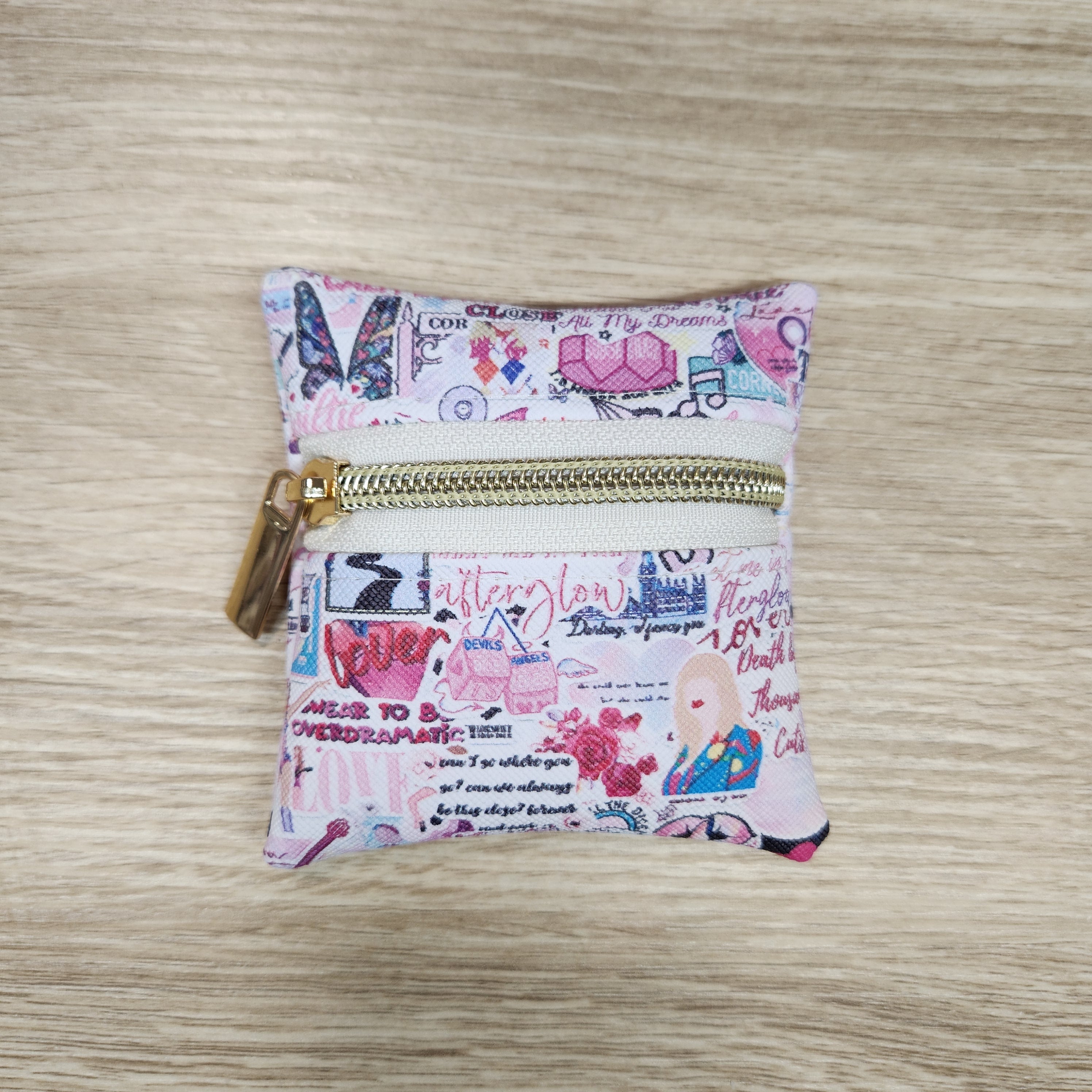 Tay Tay pink Petite pouch – Made by Erillant